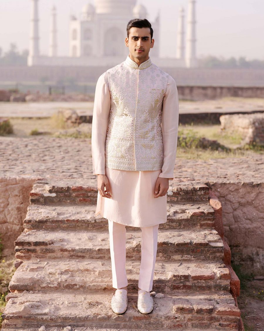 Dress to Impress with these Debonair Designer Bandi Set