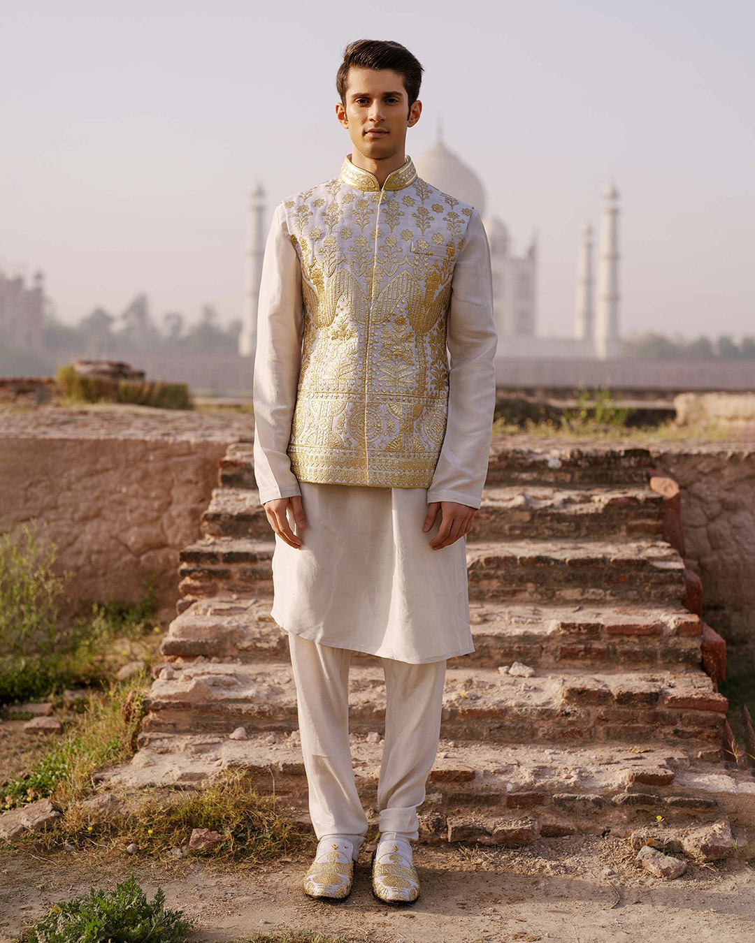 Dress to Impress with these Debonair Designer Bandi Set