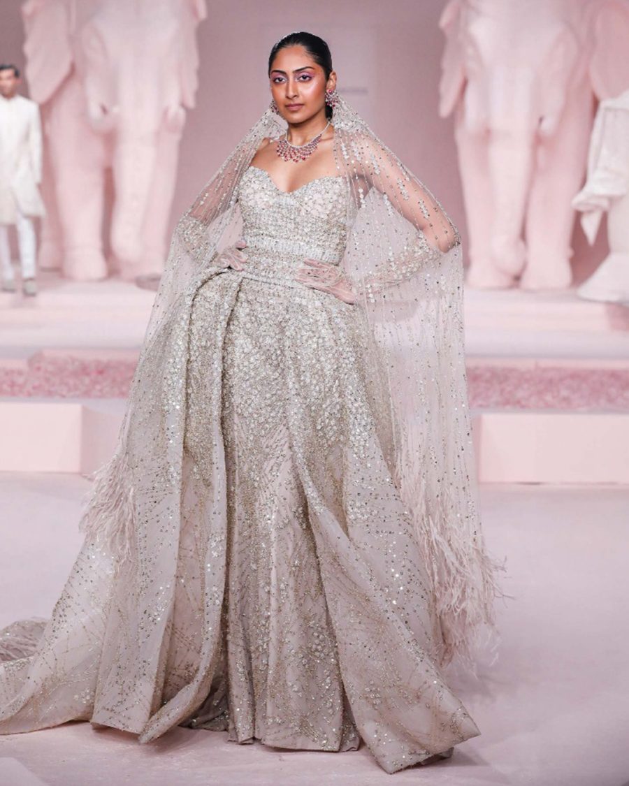 Exquisite wedding gown design you need to check out