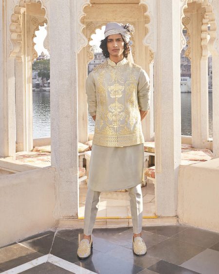 Latest bandi designs to add to your traditional wardrobe