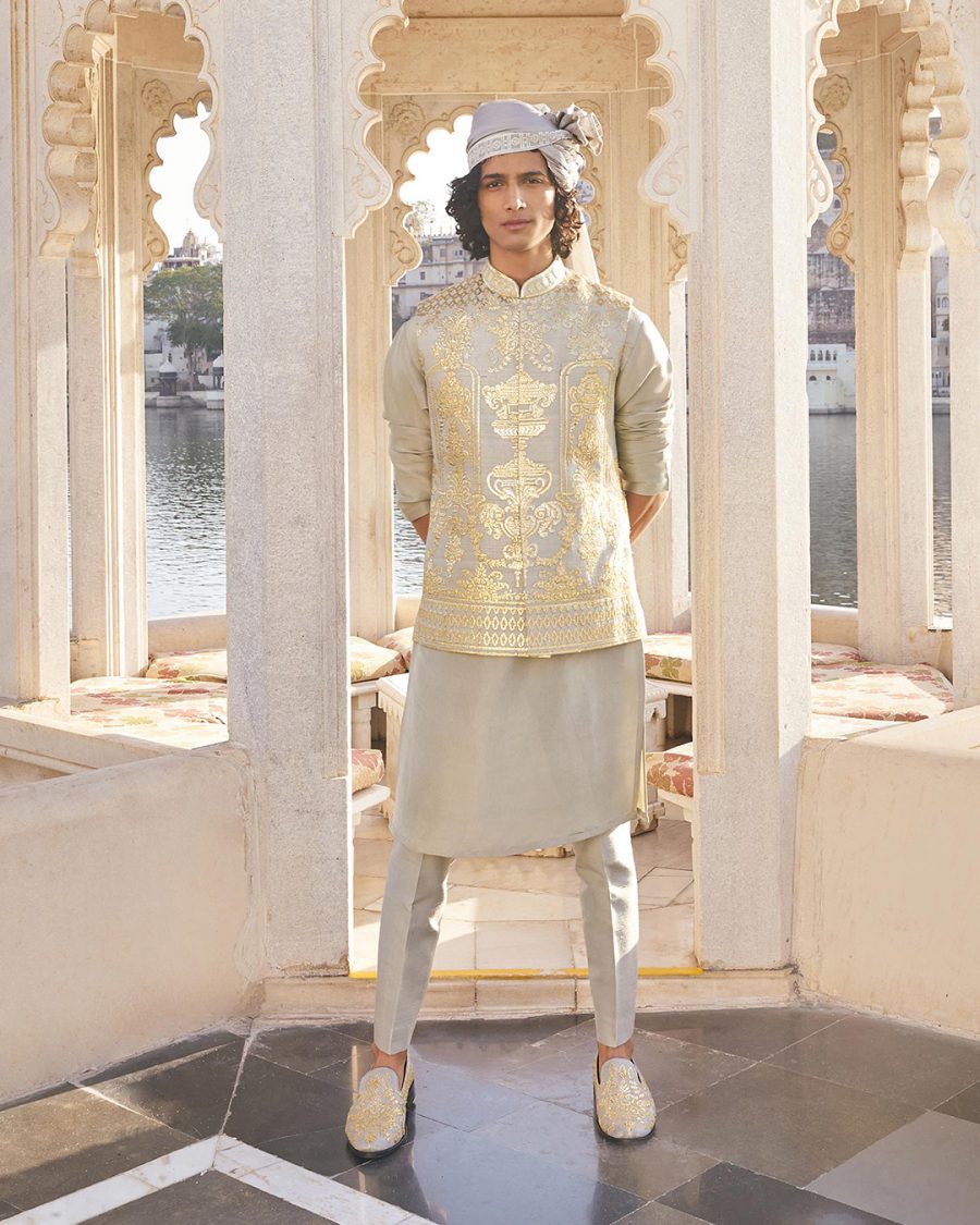 Latest bandi designs to add to your traditional wardrobe