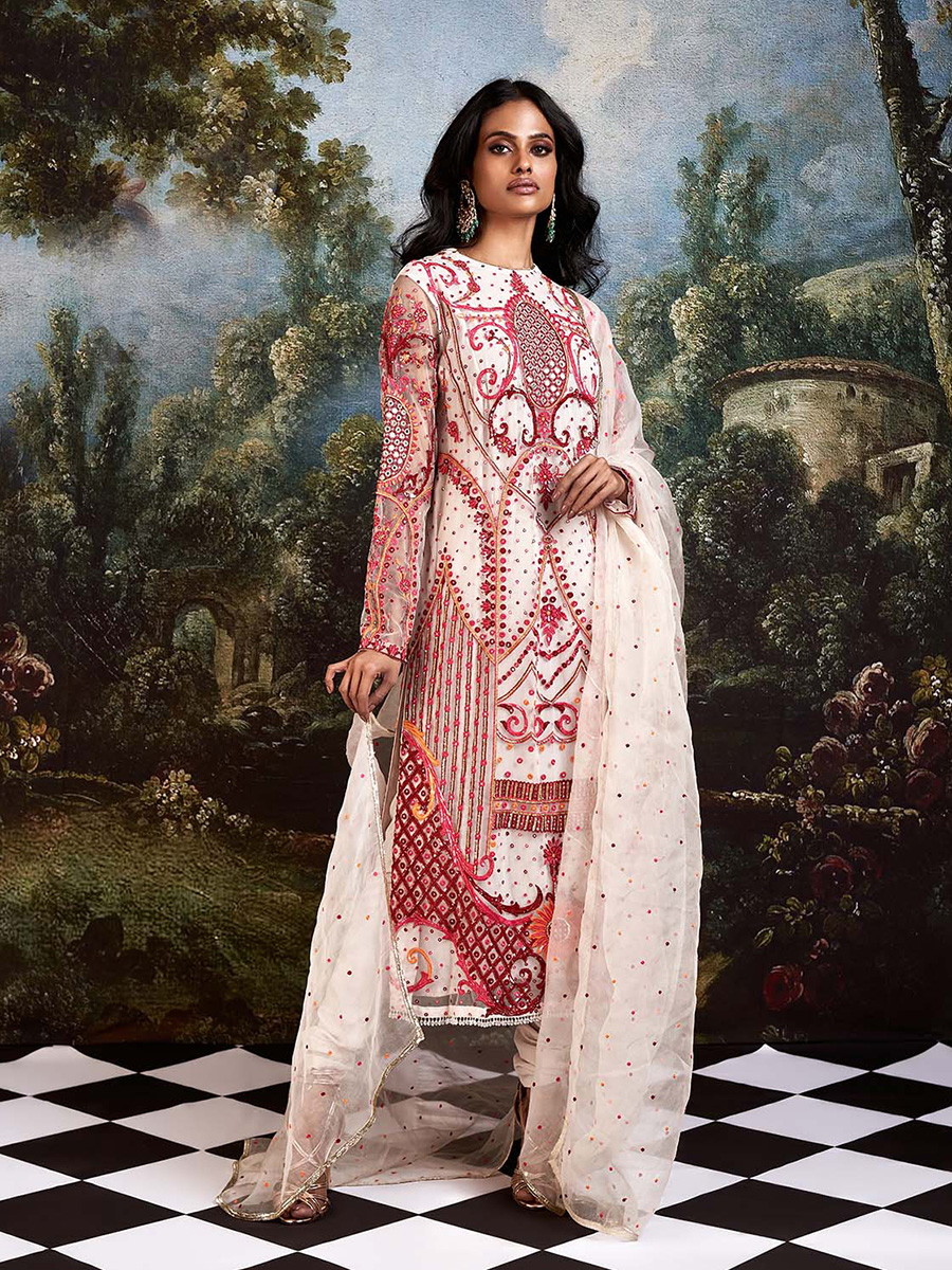 Embroidered kurta sets to inspire your traditional wardrobe