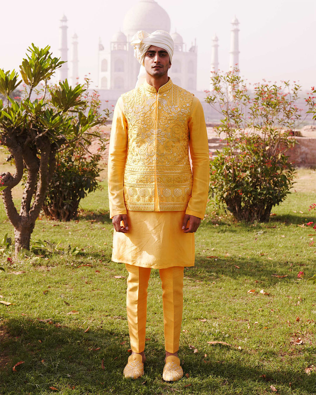 Check out the dapper range of designer bandi sets