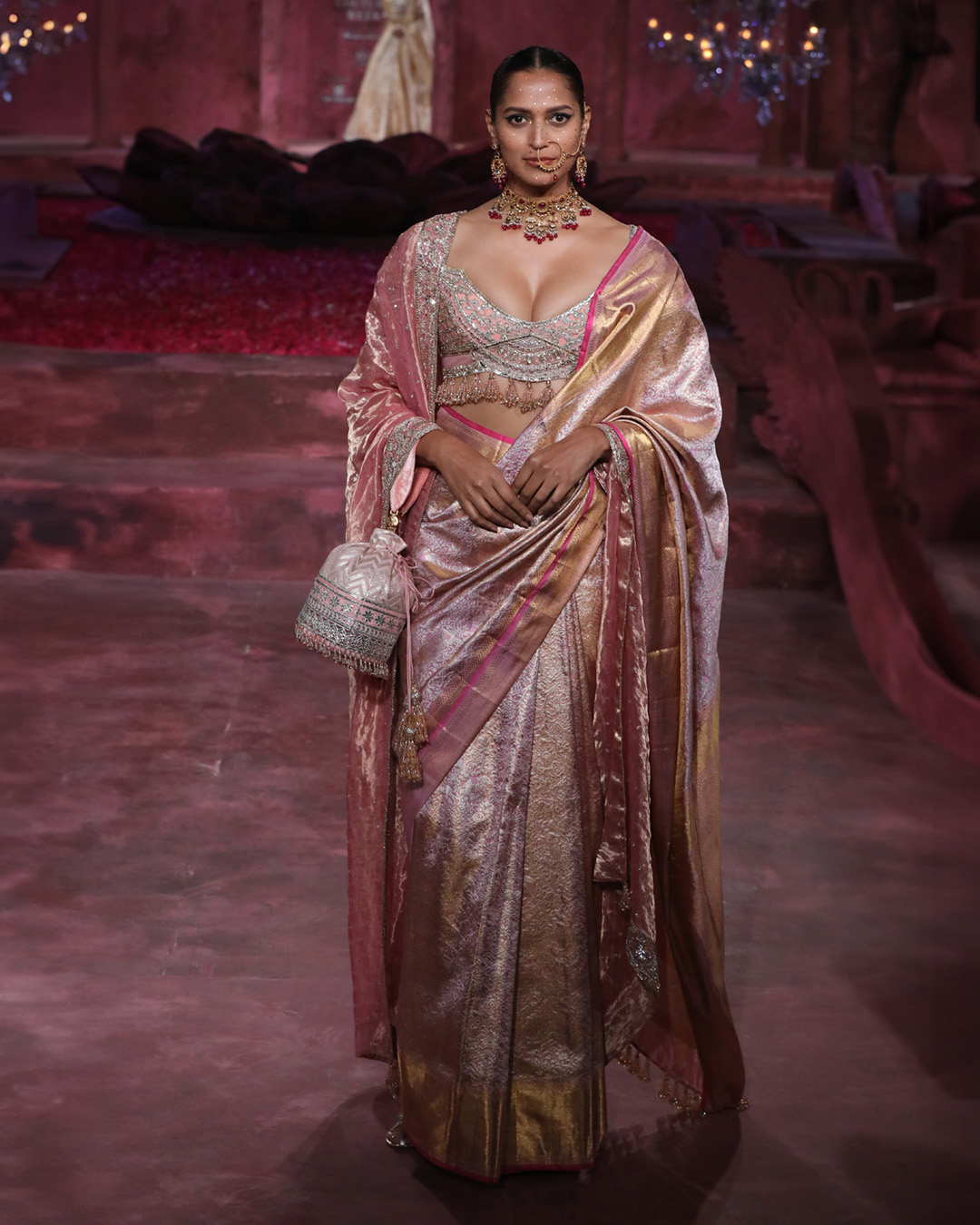 Falguni Shane Peacock join hands with Swadesh for India Couture Week