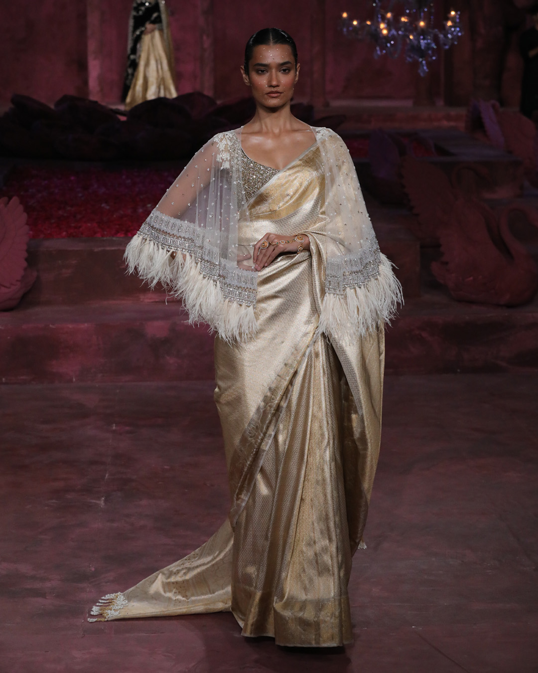 Falguni Shane Peacock join hands with Swadesh for India Couture Week