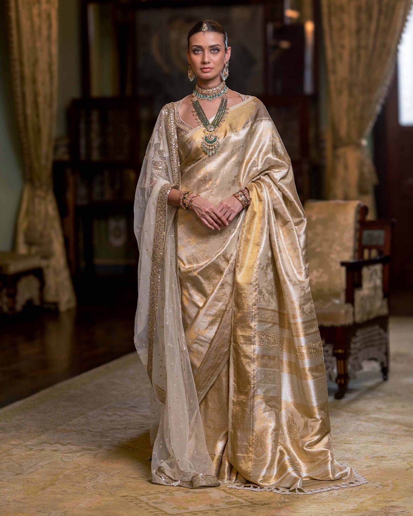 Guide to Saree Colour Combinations for Weddings